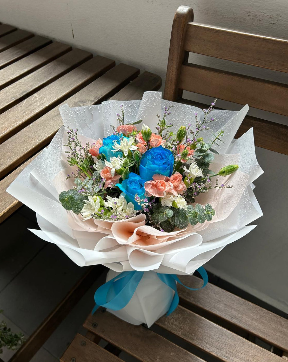 Seasonal Surprise Bouquet - Alpha | FLORAMOMENTS.SG Express Delivery